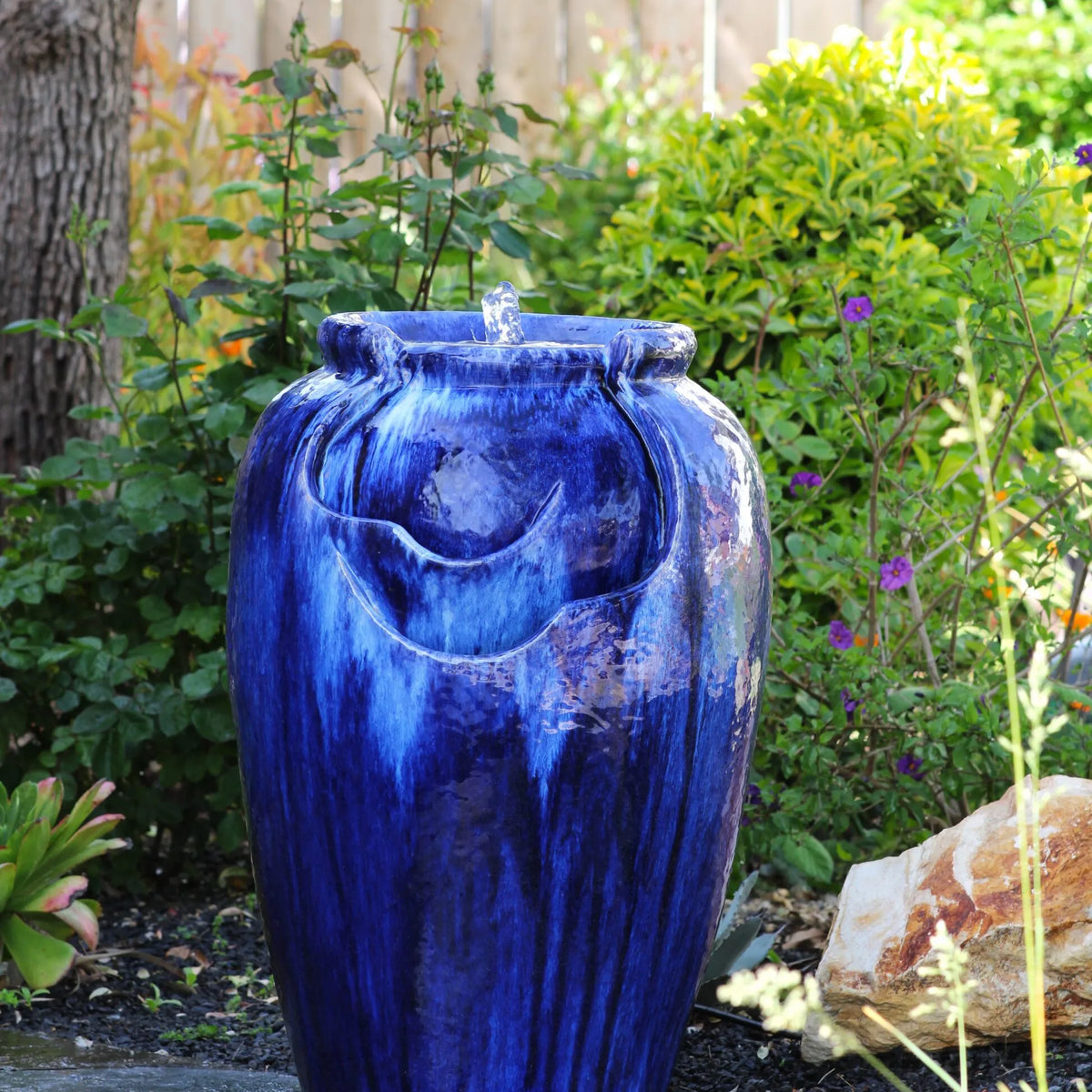 Self-Contained Fountains for Indoor & Outdoor Spaces – PLANTATOREM